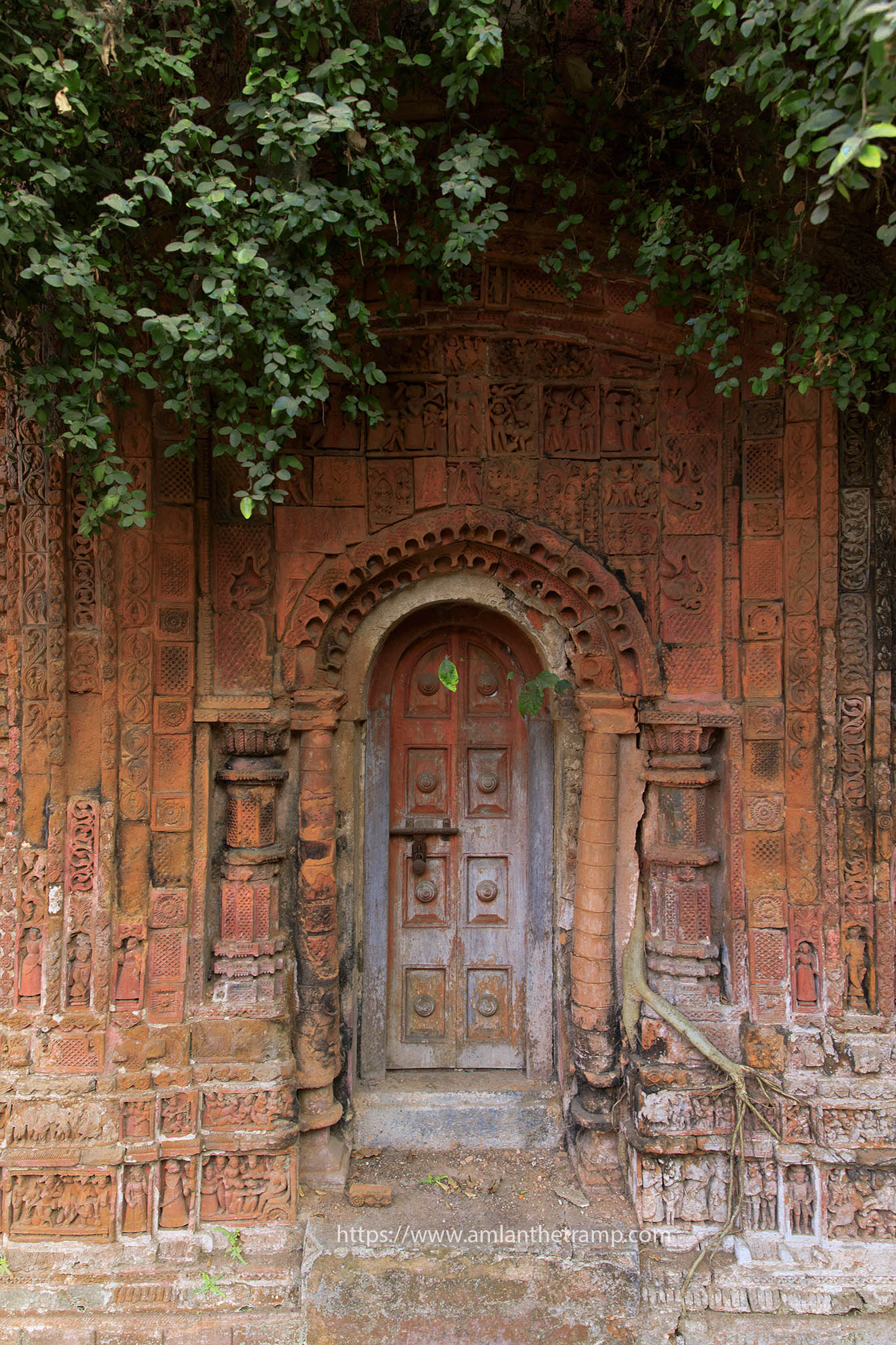 A day trip to Halisahar – The Tramp