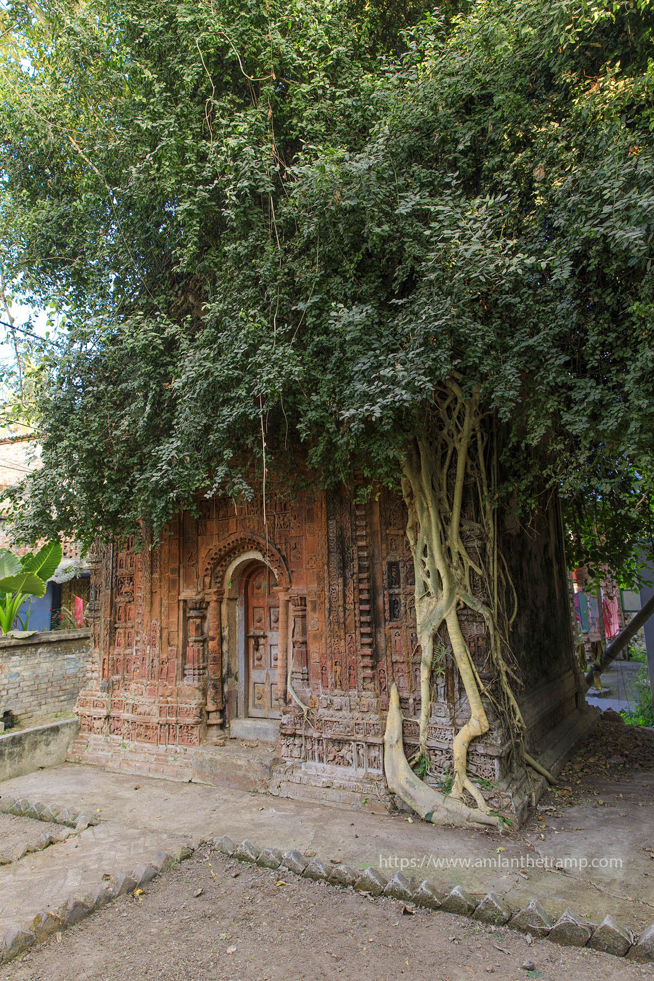 A day trip to Halisahar – The Tramp