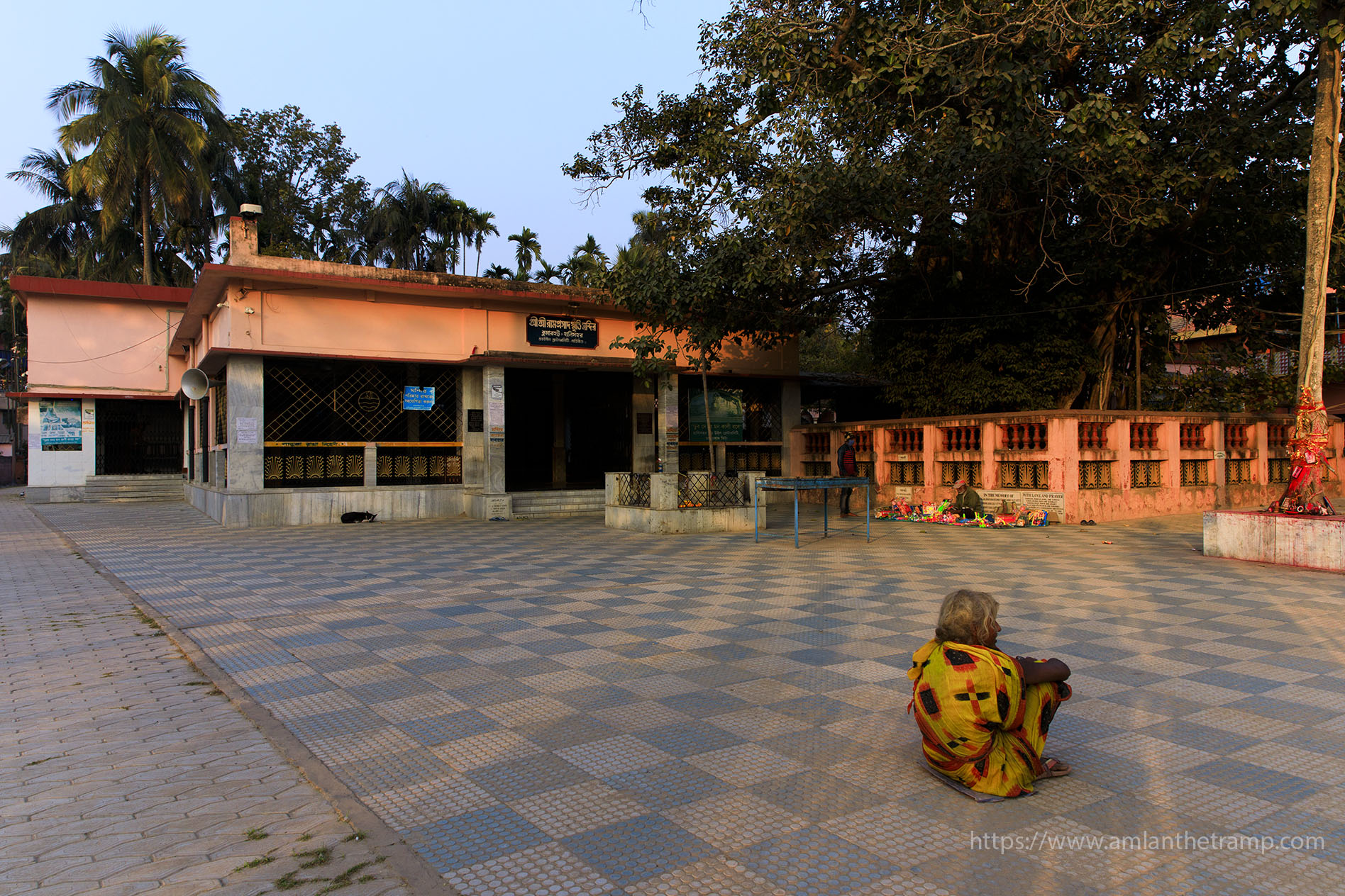 A day trip to Halisahar – The Tramp